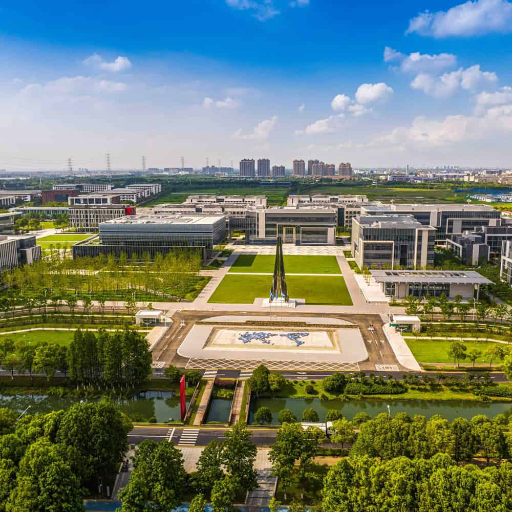 Nearly 10,000 apply for place in DKU’s Class of 2028 - News | Duke ...