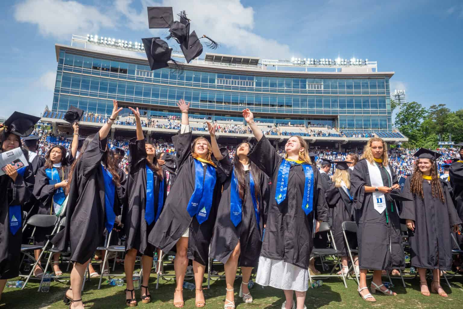 昆山杜克大学发布第二届本科毕业生升学就业质量报告 – News | Duke Kunshan University